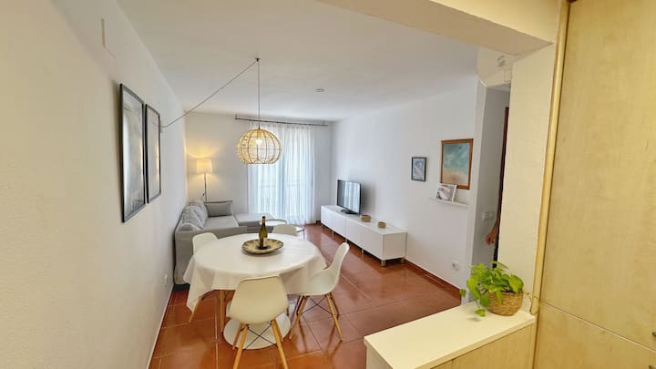 Nomad Haux In The Heart Of Tossa 1 - Tossa de Mar