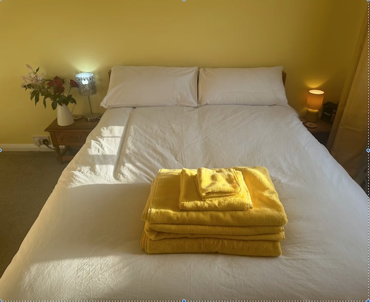 Cosy Double Room With Lounge & Parking - Uckfield