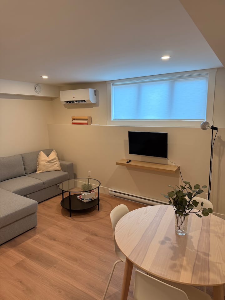 Cozy Coastal Gem Retreat - Shediac