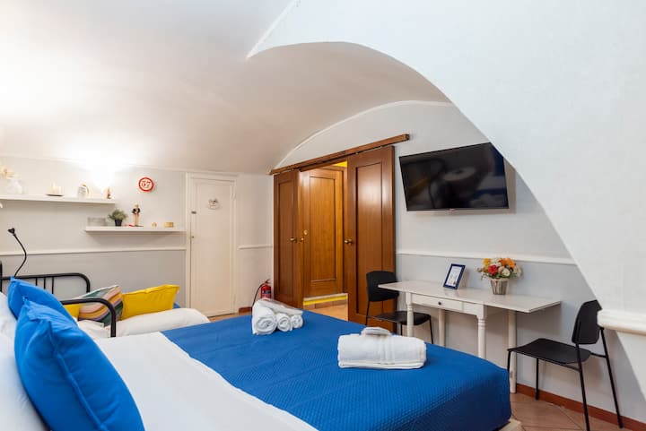 La Dimora Dello Scartellato [Centro Storico] - Naples