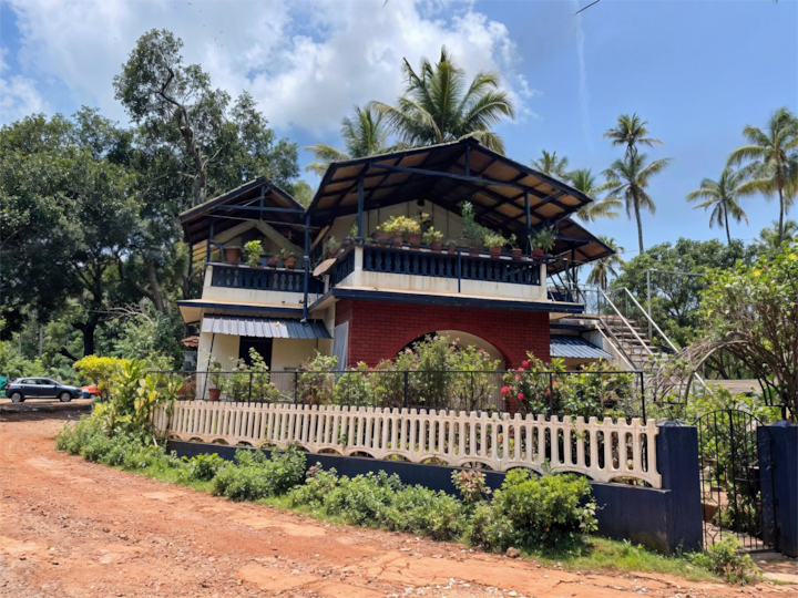 Blue Azure 5brvilla-walk To Beach Goa By Homeyhuts - Goa