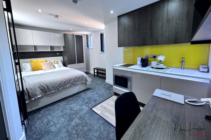 Long Stay Offer | 50% Off Chic Coventry Studio - Coventry