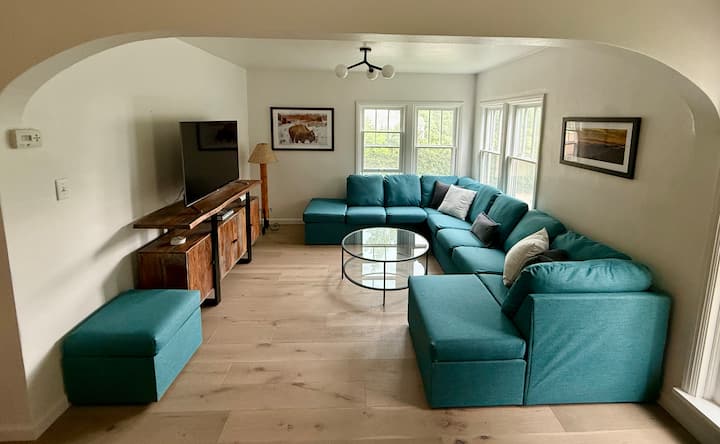 Curtiss House In Downtown Bozeman - Bozeman, MT