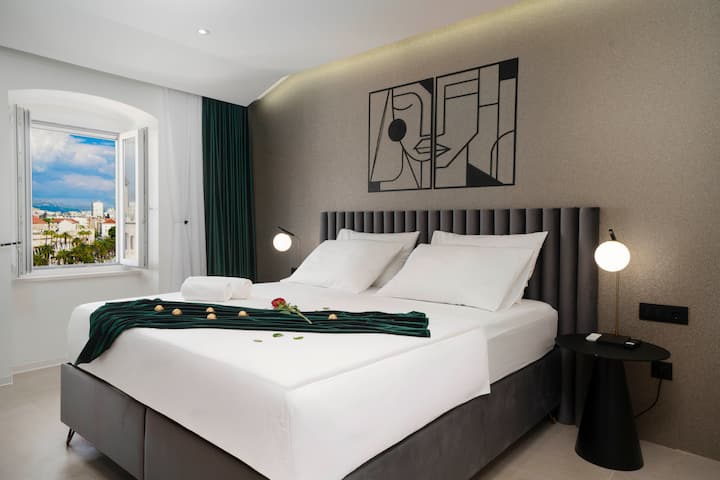 Patricia & Gemini Luxury Room 07 - Sea View - Split