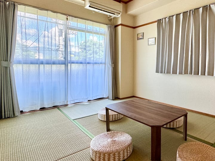 道後公園から徒歩1分/道後温泉本館まで徒歩8分|畳の和室ステイ(長期歓迎)(koenwa Stay) - 에히메현