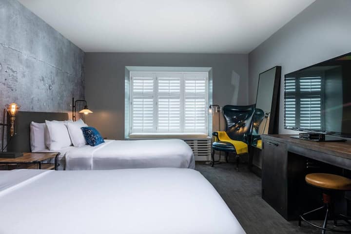 Beautiful 2 Queen Bed Hotel In San Francisco - Sausalito, CA