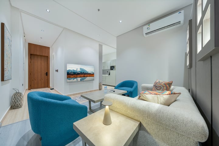 Luxury Suite  Al-sahafabasement Parking - リヤド
