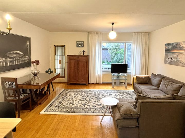 Hele Woning, Tuin
Strijp Binnen Ring Max 4 Persons - Eindhoven