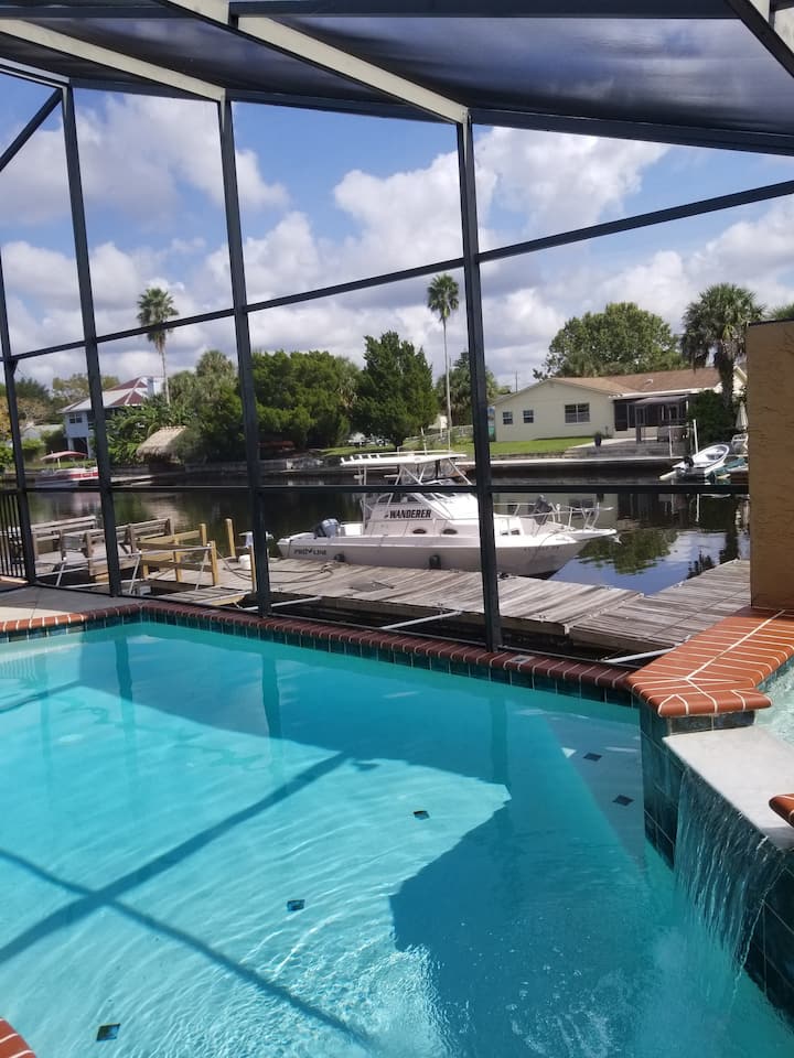 Neptune House - Spring Hill, FL