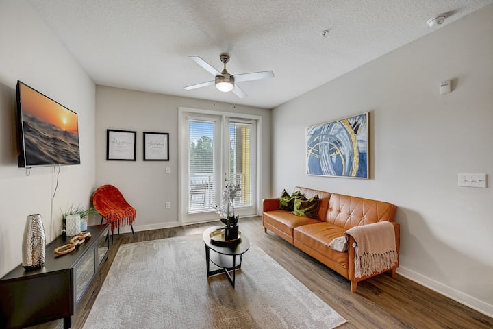 2br | Luxe Stay Near Mayo Clinic + Town Center - Jacksonville, FL