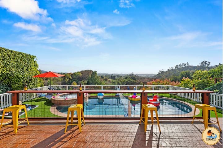 6br San Diego Escape: Pool, Spa & Sunset Views! - La Mesa, CA