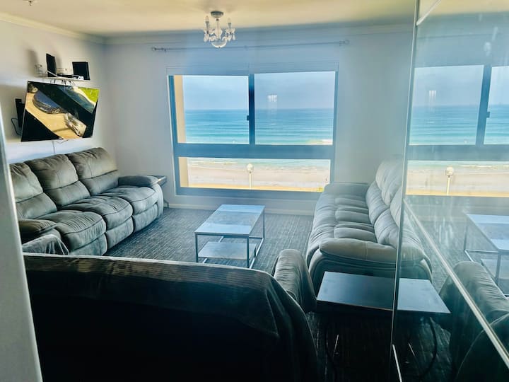 Beachfront And Oceanfront Condo - Mission Bay