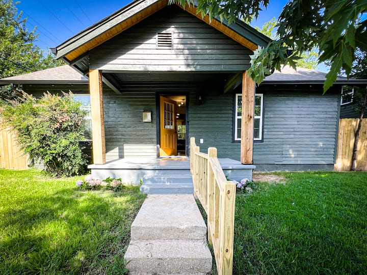 Capitol Hill Renovated 3br Home Near Downtown H1 - Bricktown - Oklahoma City