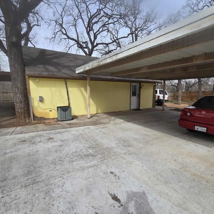 Clean / Private Casita B - Arlington, TX
