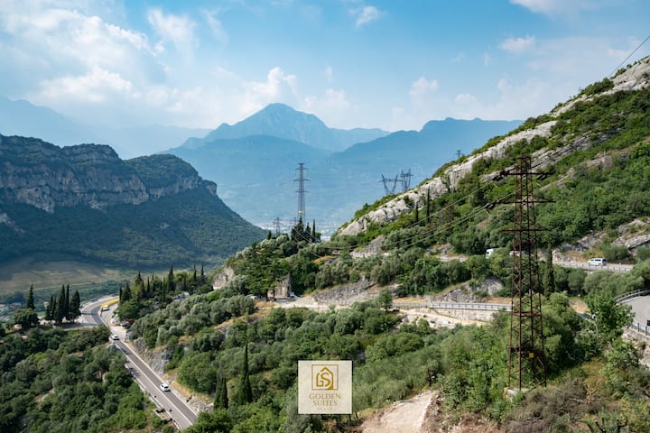 Goethe Apartment By Golden Suites Italy- Nago - Nago-Torbole