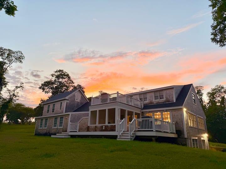 Wellfleet 7br Retreat- New Bunk Room Summer 2026! - Wellfleet, MA