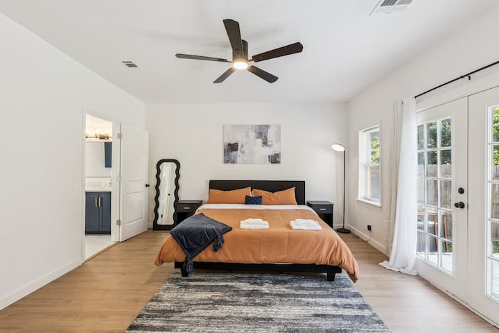 Paycom Center Retreat | Game Room | Downtown Okc - Oklahoma City, OK