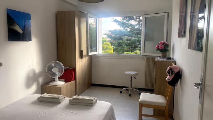 Chambre Proche Centre Ville. - Antibes