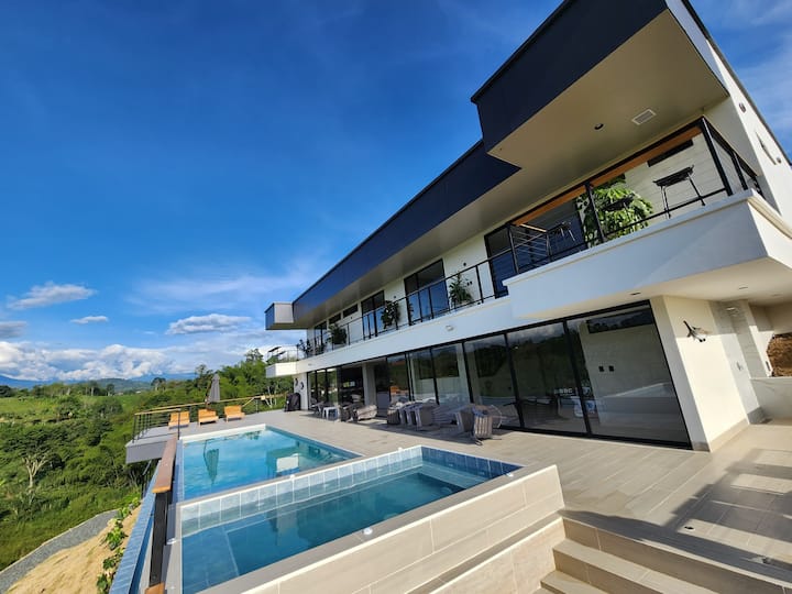 Casa Rio -Luxury Above The River Wellnes Sensorial - Pereira, Colombia