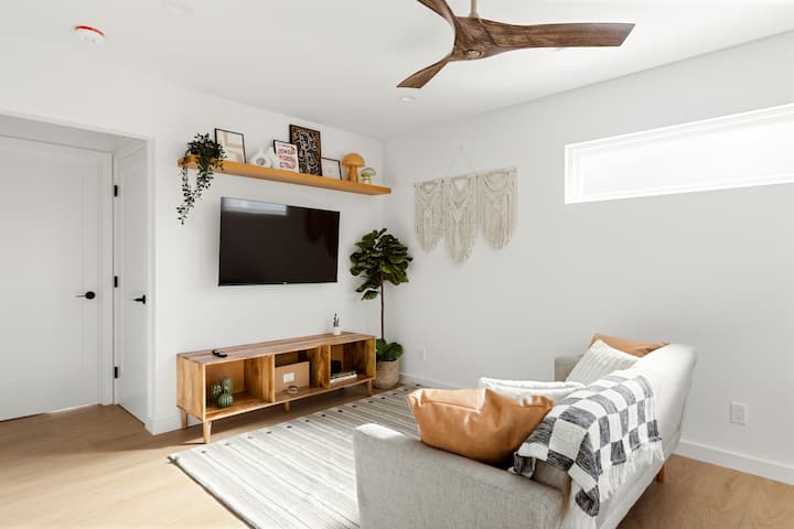 Boho Cozy Retreat In Torrance - Torrance, CA