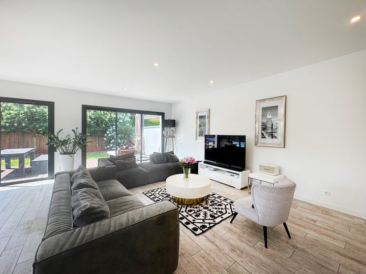 Villa Californienne 150m² A-c/ Piscine/ Parking - Bordeaux