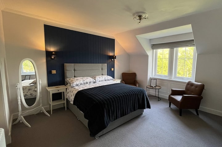 Large Double Room With Shower - Lochinver