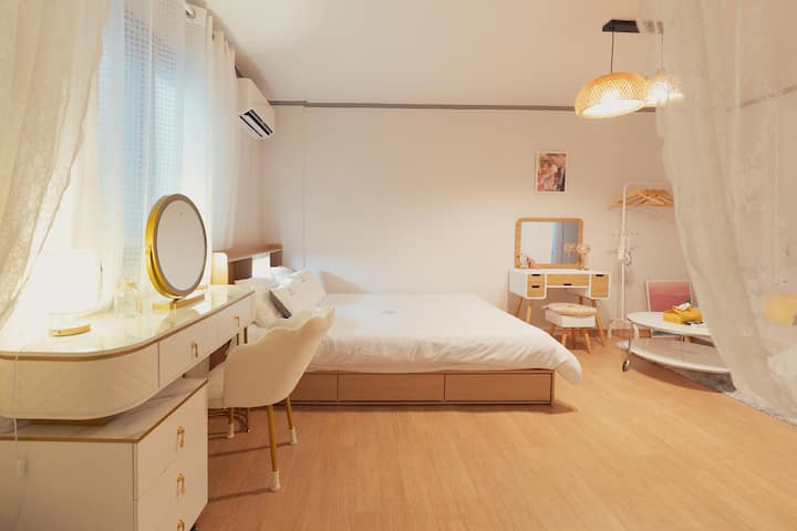 서울역#충정로역#단독입구#최대7인#넷플릭스+wifi#편안함#깨끗함 - Seoul