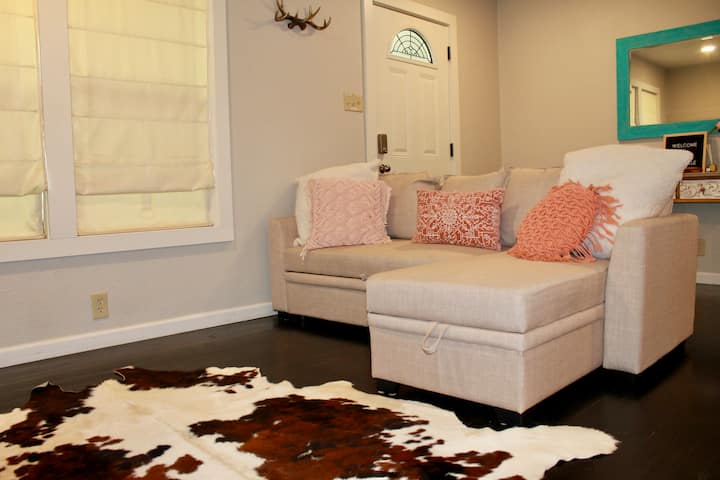 Entire Casita - 2br/2ba  | In Kerrville - Kerrville, TX