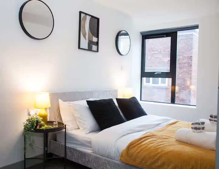 Lavish 1br Apartment | Sleeps 4 | Fast Wi-fi - Liverpool