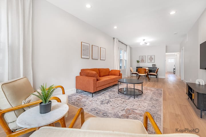 Modern 2br With Free Parking In Avondale - Chicago, IL