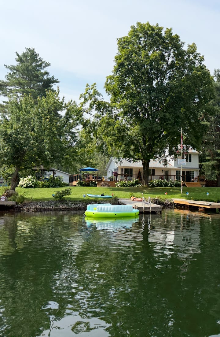 Accessible Luxury Riverside Beauty! - Gravenhurst