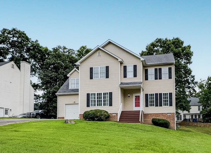 Perfect For Extended Stays! Pets - Chesterfield, VA