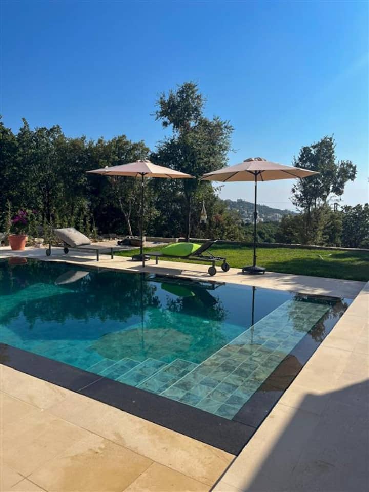 Little Getaway Guesthouse – Private Pool/garden - Lebanon