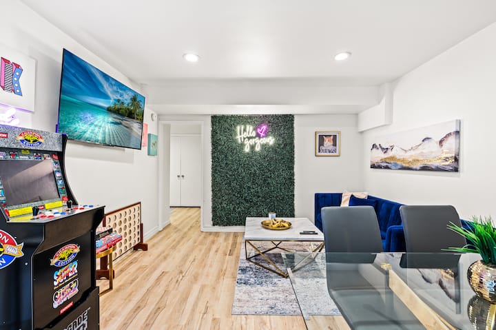 Manhattan Beach Escape | 1 Block To The Beach - Manhattan Beach