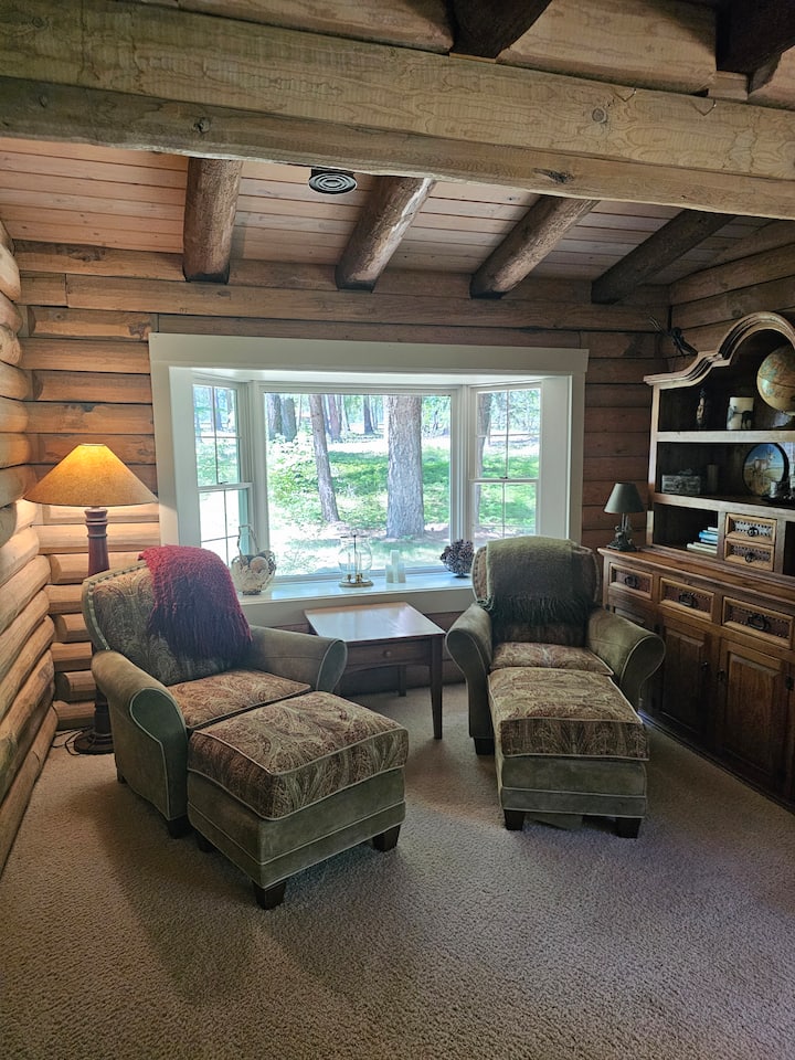 Riverwood Lodge - Trout Lake, WA