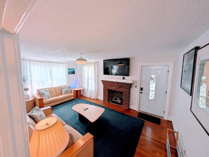 3 Bdrm Walking Distance To High Point University! - High Point, NC