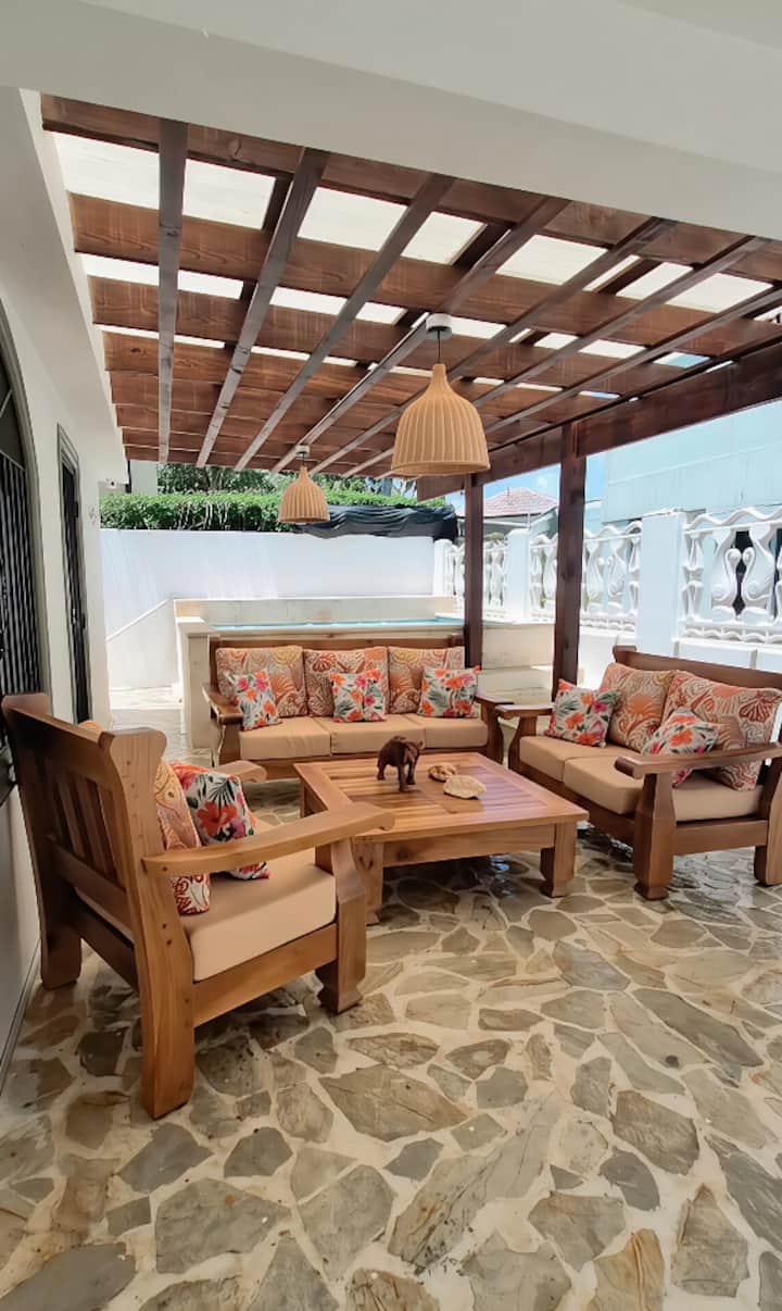 Casa Con Jacuzzi En  Cabarete - Brisa De Luna - Cabarete