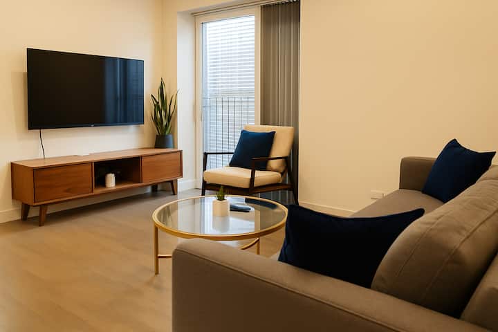 3br Complete And Spacious Apt - Chicago, IL