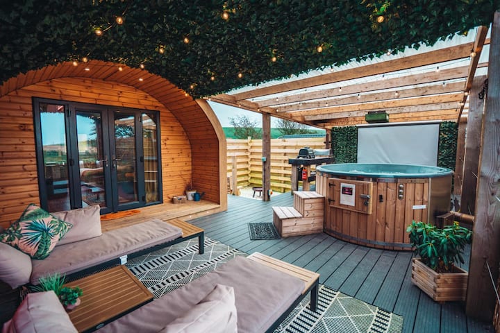 Relaxing 1br Cabin•hot Tub•outdoor Cinema Sleeps 4 - Stranraer