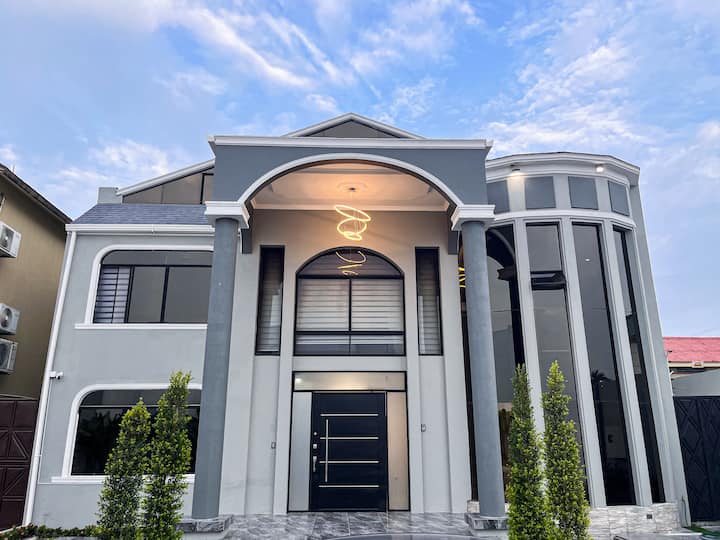 Mansion +Wifi+laundry+pool+ac At La Aurora - Guayaquil