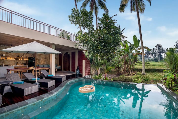 Tropical 2 Br Villa River View - Ubud