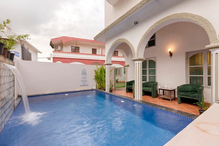 Royal 5bhk Pool Villa | Walk To Beach + Cook - Goa