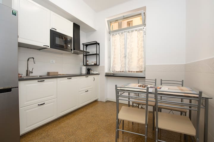 Grazie A Voi In Centro Storico - Genova