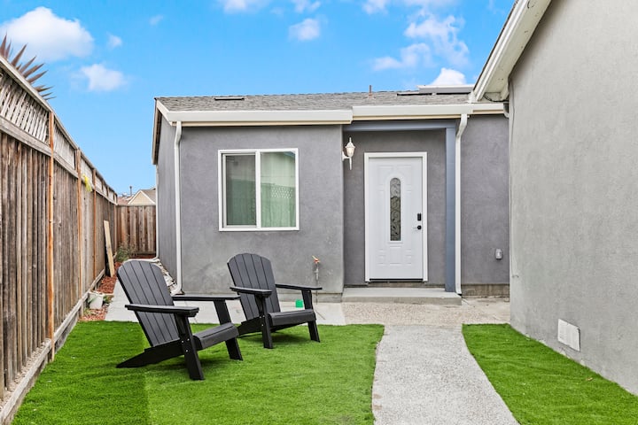 Jane's Home (Cs) | Upgraded 2b House +Hvac - Fremont, CA