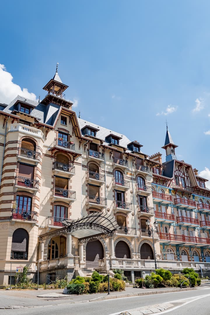 3* Rated Timeless Elegance In St Gervais - Passy