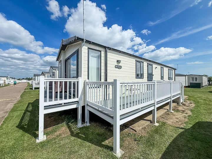 Stunning Caravan, Close To The Beach Ref 68067cr - Lowestoft