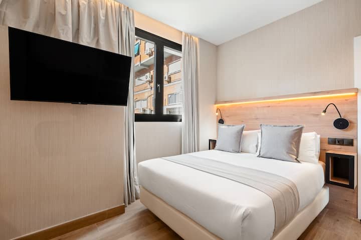 Dobo Betanzos 2pax 1bth Acc - Madrid