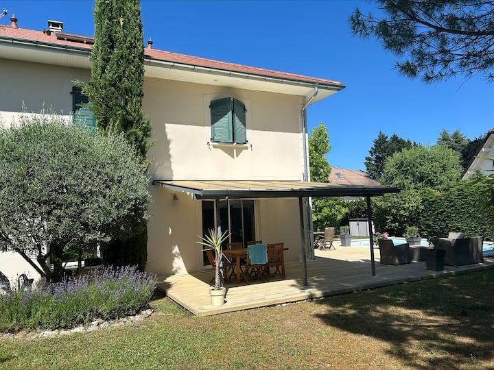 Maison Avec Piscine Et 4 Chambres - Ferney-Voltaire
