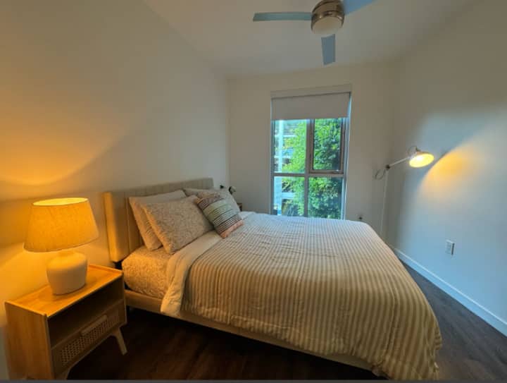 Luxury Studio In The Heart Of Sm - Santa Monica, CA