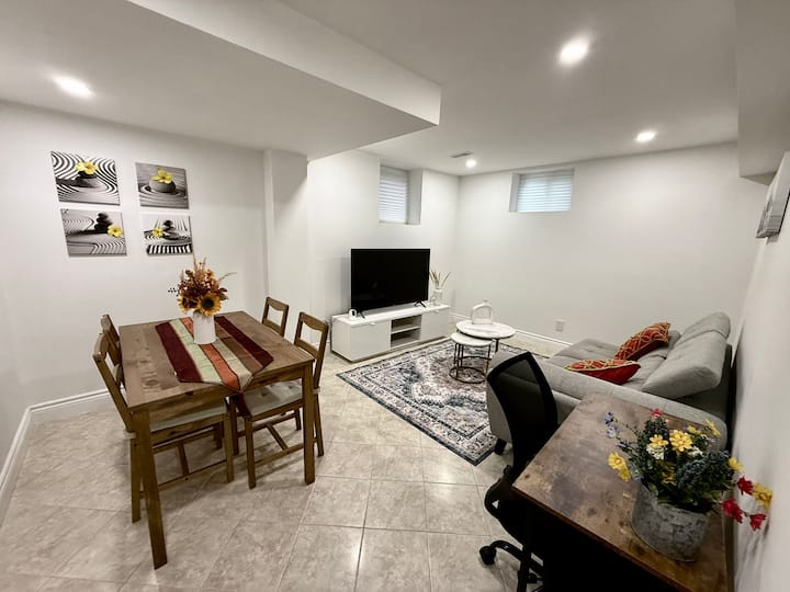 South Oakville Apartment (Basement) - Oakville
